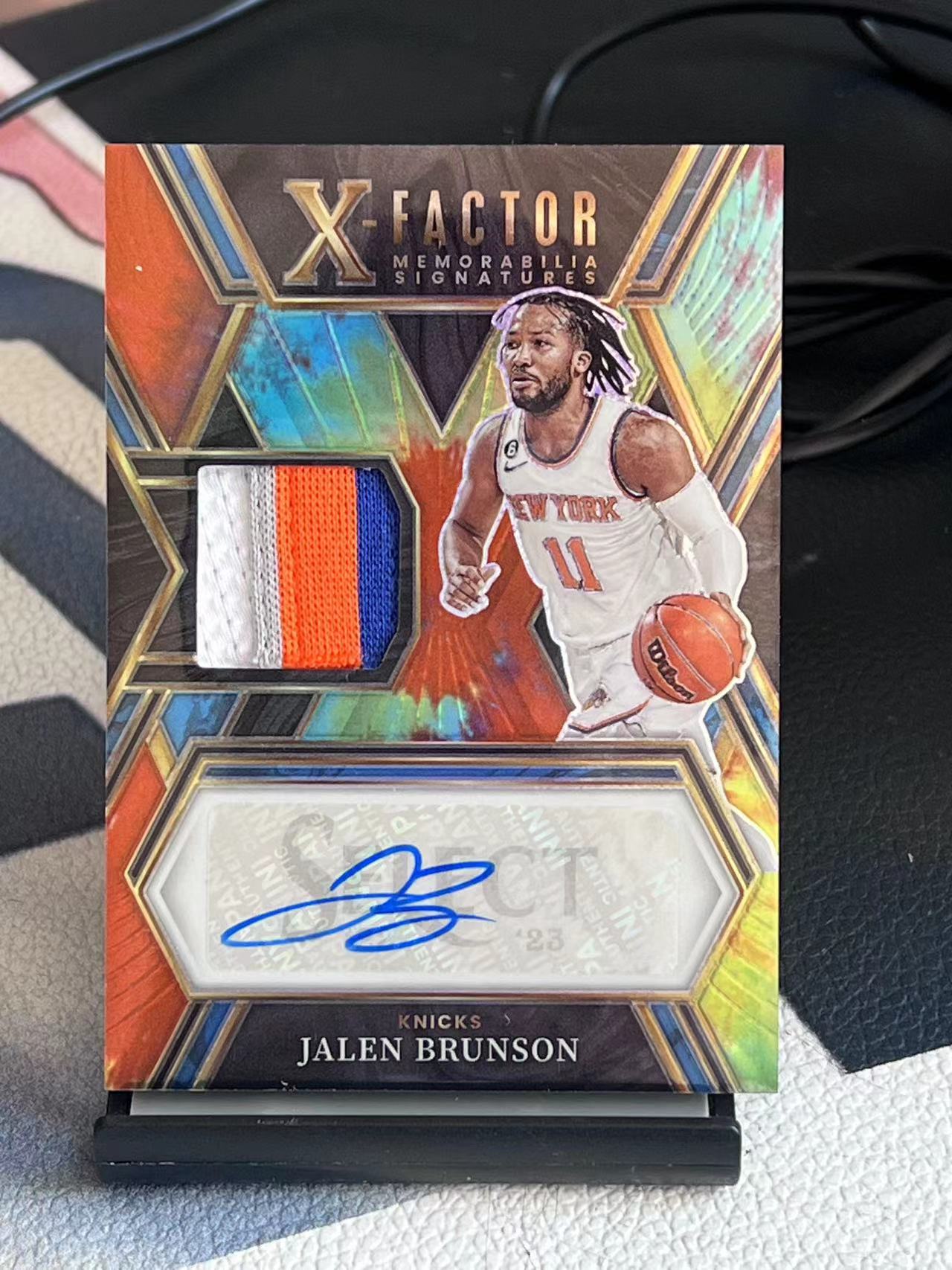 2022-23 Panini Select Jalen Brunson 尼克斯 贾伦 布伦森 小窗 球衣 物料 25编 签字 base【小姨 ...