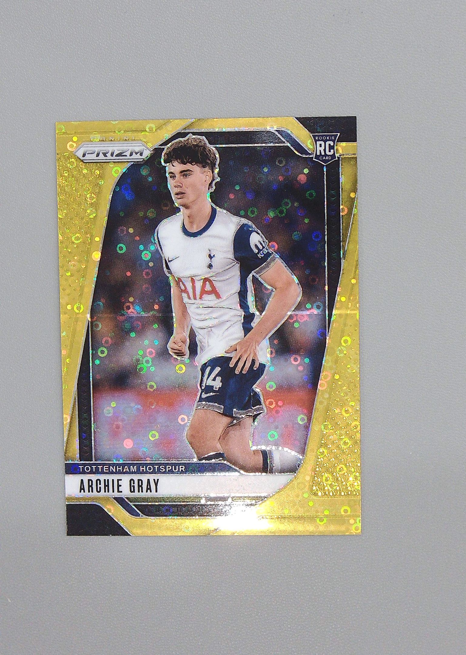 2024-25 Panini Prizm Archie Gray RC 阿奇 格雷 托特纳姆热刺 PZ 新秀 金泡泡折 折射 01/10编 首 ...