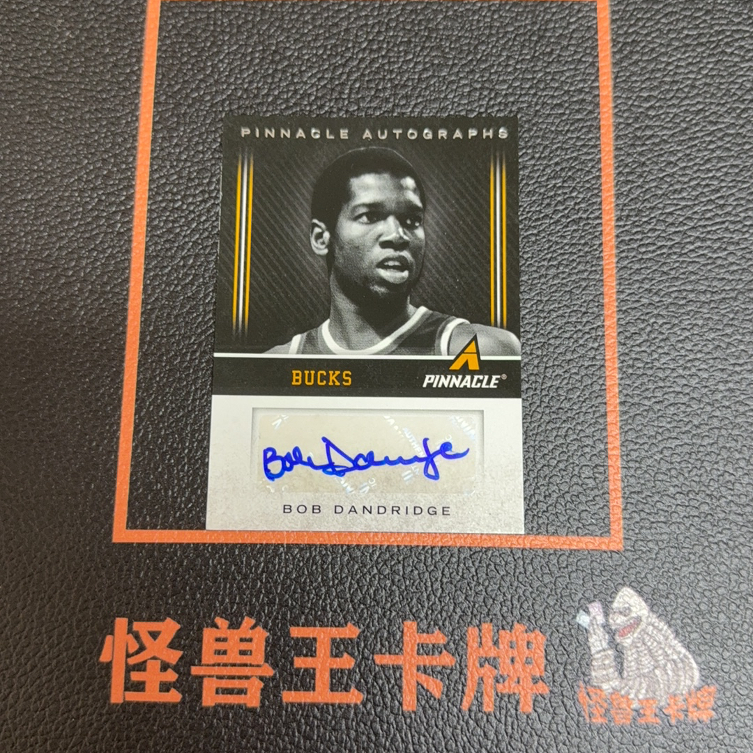 （怪兽拍卖） GSW-B50 2013-14 Panini Pinnacle Bob Dandridge 巅峰系列 雄鹿 鲍勃 丹德里奇 贴签 签字 卡淘