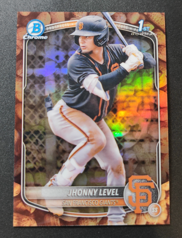 【口袋卡牌】 2025 Topps Bowman Jhonny Level RC 棒球 旧金山巨人 农场潜力新人 强尼 勒维尔 花生折 收藏 ...
