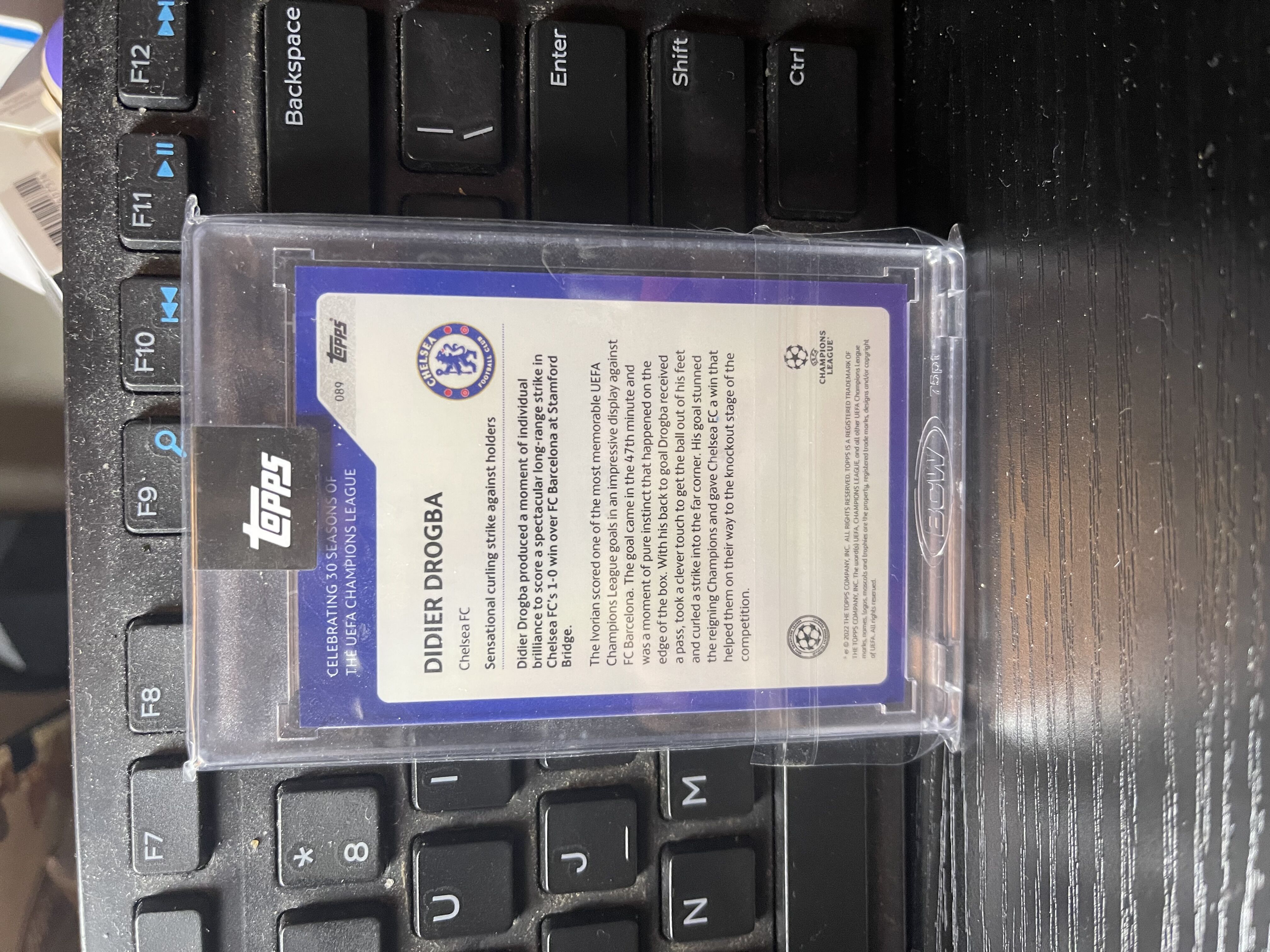 2022 Topps TOPPS Didier Drogba 欧冠30周年系列 切尔西 德罗巴 06年对阵巴萨打入全场唯一进球庆祝时刻 18/ ...