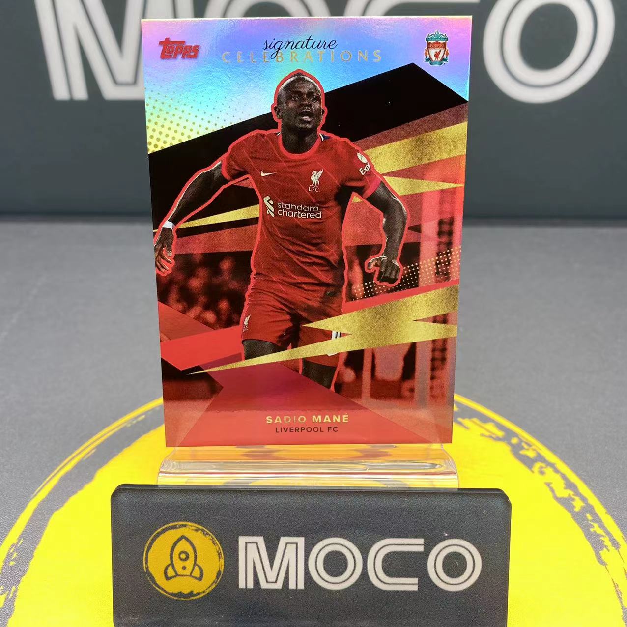 2021-22 Topps Team Set Sadio Mane 【MOCO拍卖】利物浦队盒 马内 4/10编 红折 低编 标志性庆祝 特卡 ...