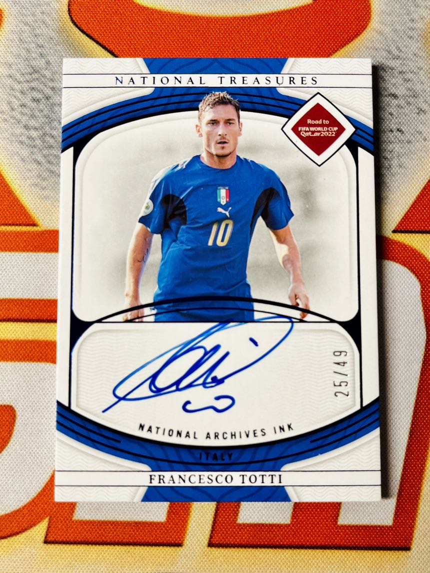 2022 Panini 世界杯国宝 Francesco Totti 托蒂 国家档案签字 25/49编 卡签 意大利 ac米兰 马尔蒂尼皮尔洛 ...