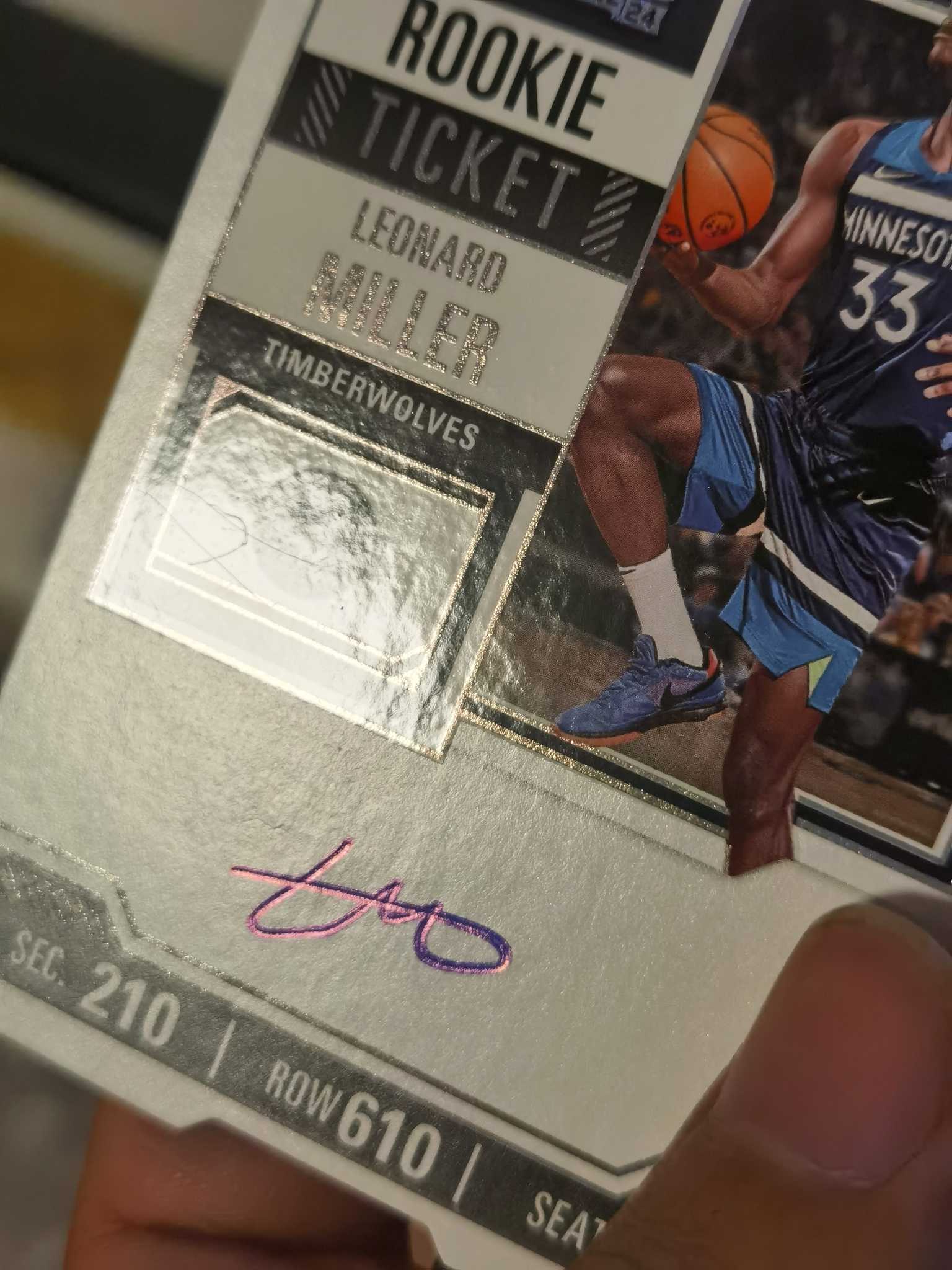 2024 Panini Contenders Leonard Miller RC 伦纳德米勒 新秀 签字 33编 背号编 银折 异形切割卡 ...