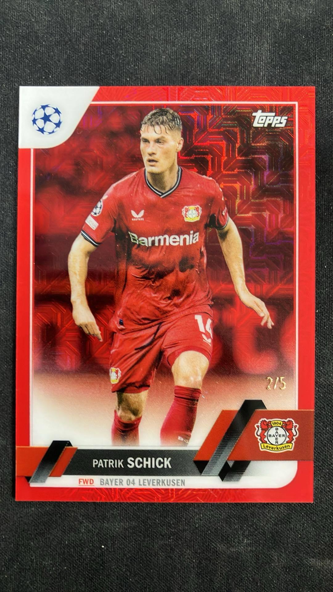 2022-23 Topps UCC Patrik Schick 欧战UCC 日版 勒沃库森 帕特里克 希克 2/5编 红迷宮折 不保卡品,介意 ...