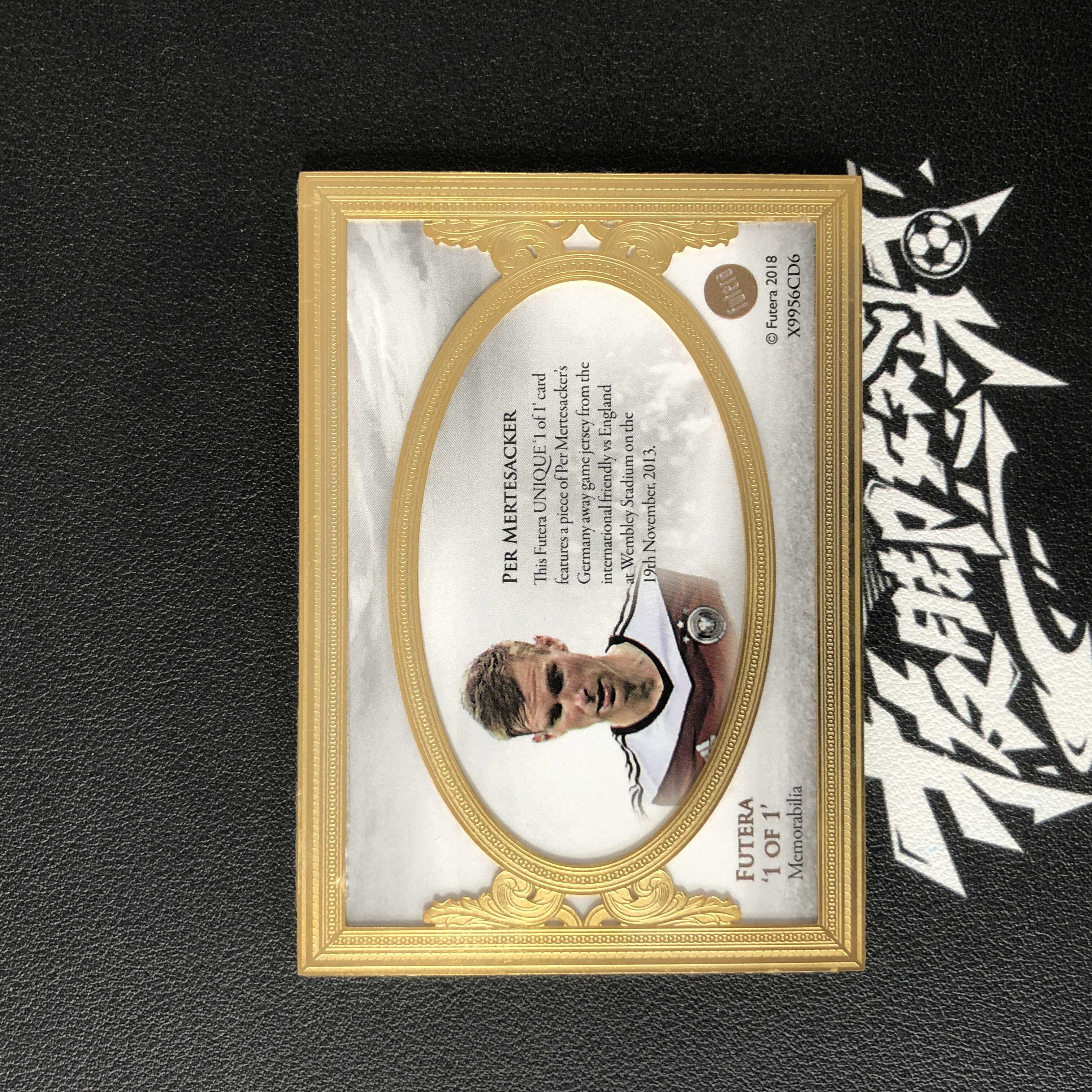 【怒射拍卖 接代卖】拔脚七海D5 2018 futera unique福特拉 阿森纳 枪手 默特萨克 Per Mertesacker 1/1编 ...