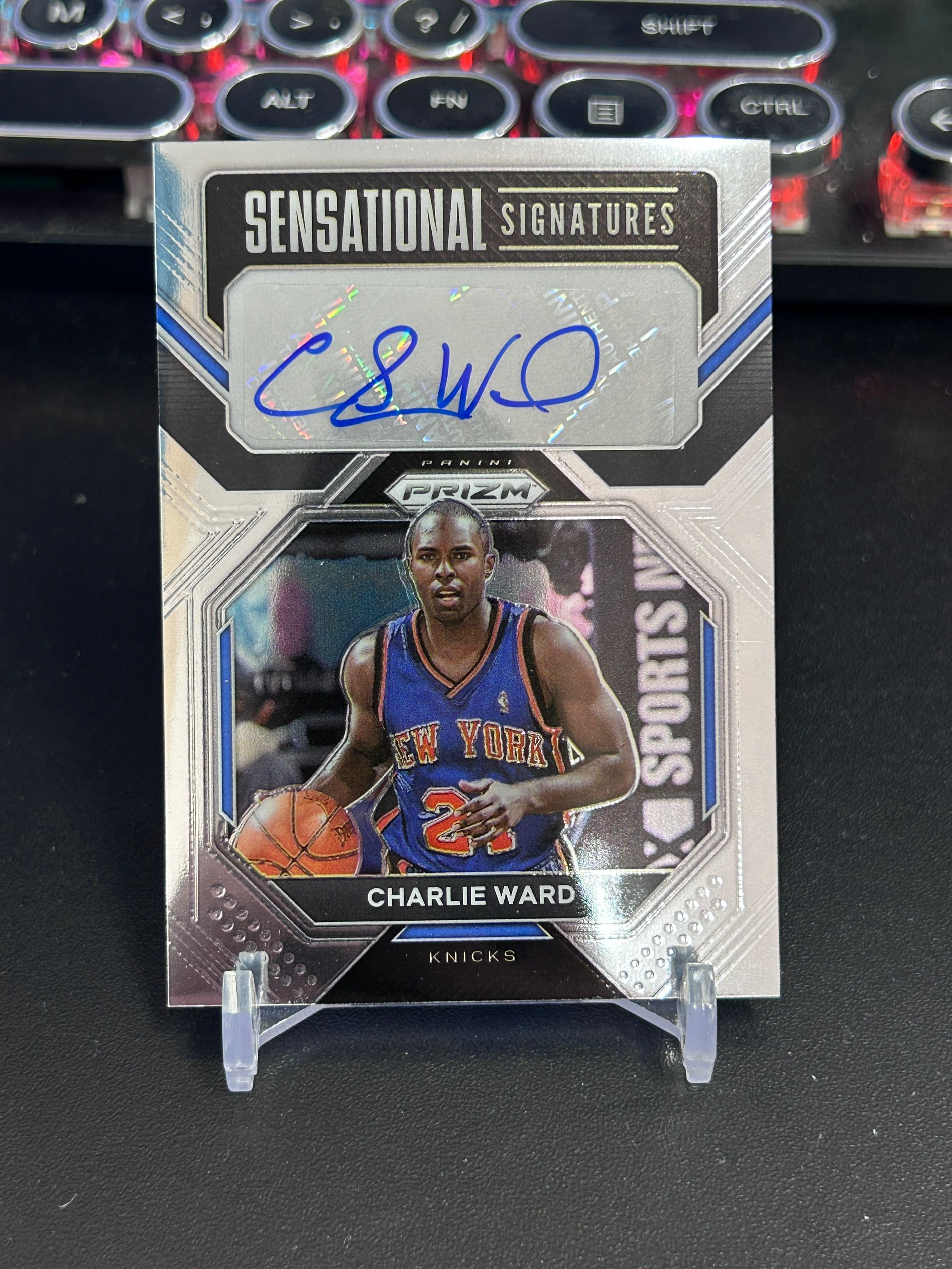 【浩行拍卖 截标预付75%】2022-23 PANINI PRIZM CHARLIE WARD 查理 沃德 签字 尼克斯 瑕疵看图 专收必备「 ...