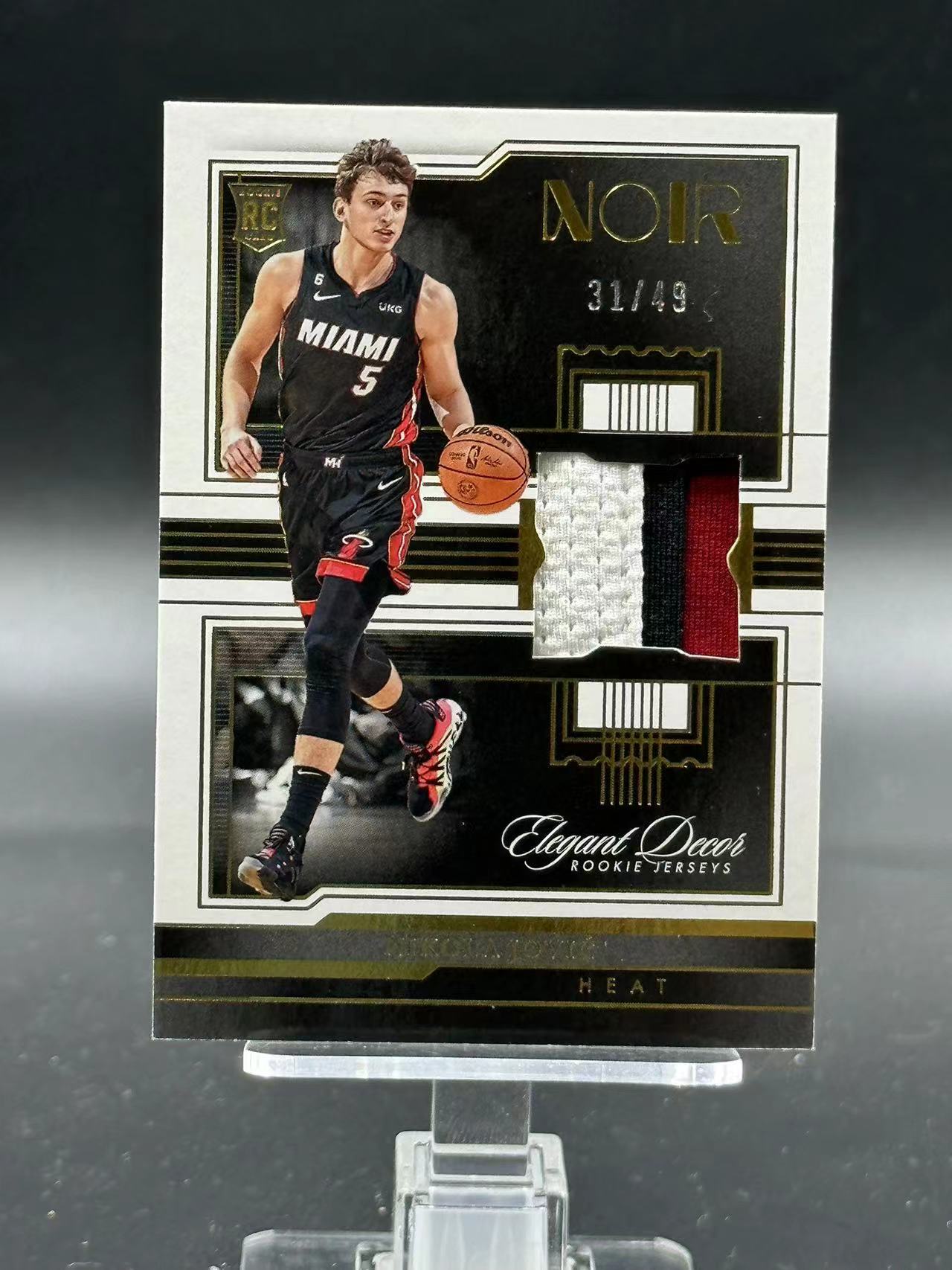 2022 23 Panini Noir Nikola Jovic 【无疫烦拍卖】诺尔 热火 约维奇 新秀rc 球衣物料 暴力切割 31 49编