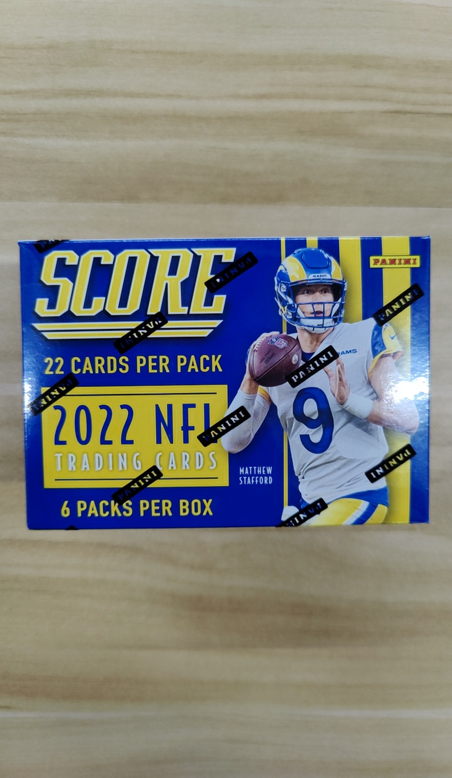 slh072022 Panini Score Box 2022 Panini Score 橄榄球 手雷整盒 卡量惊人 132张 过手瘾 搏限量 ...