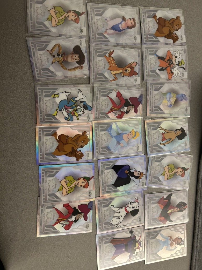 2023 Topps Chrome Disney 迪士尼100周年携手Topps chrome 银折 20张打包 全都是银折 收藏必备 卡淘
