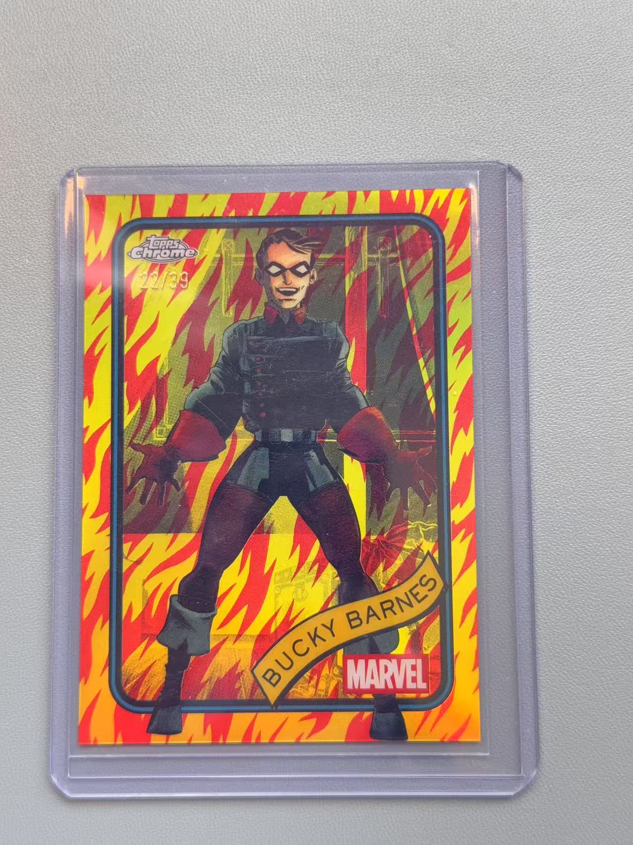2025 Topps Marvel (MCU) 漫威 Chrome 次年 【十点代拍】22/39编 超大比例 BUCKY BARNES 巴基・ ...