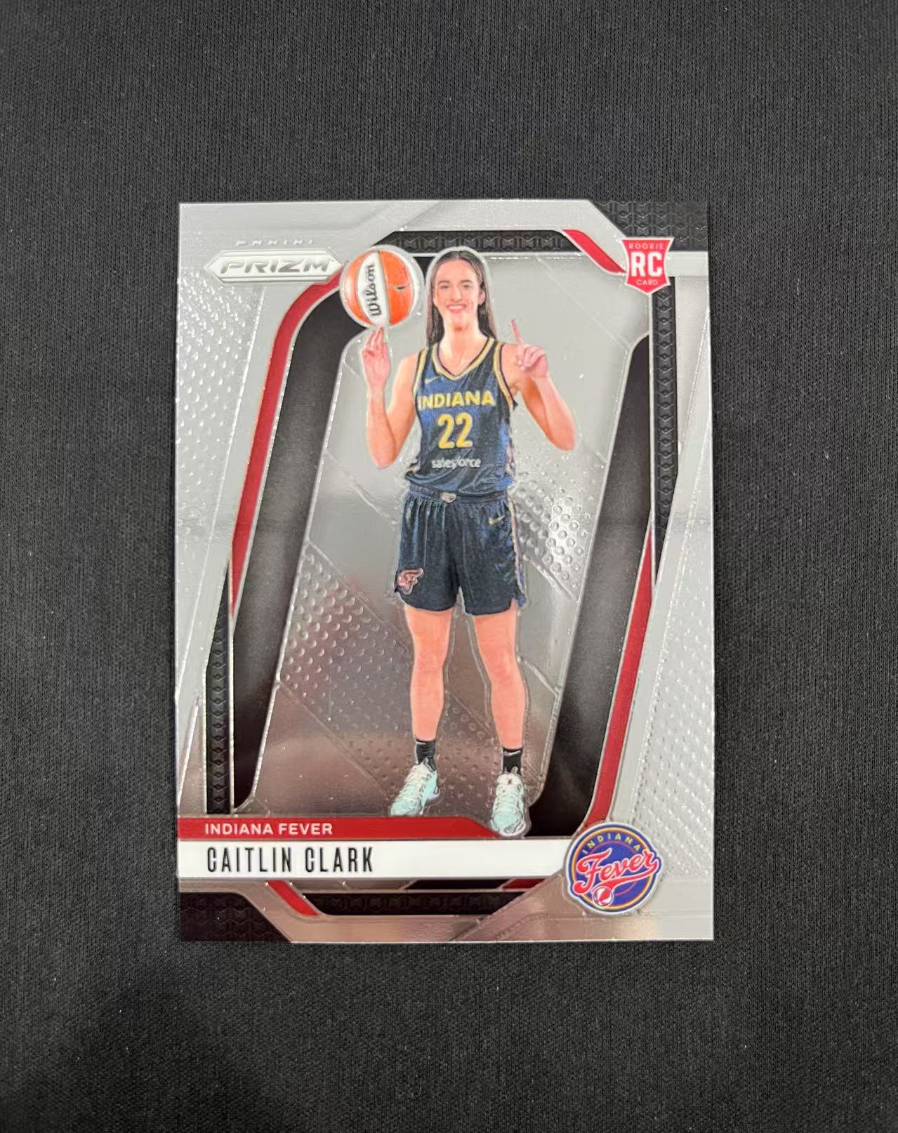 【长安代卖 截标预付80%】2024 Panini WNBA Prizm Caitlin Clark 印第安纳狂热 新秀RC 凯特琳克拉克 新秀变化版 base 第一张 微瑕看大图【CA106 ...