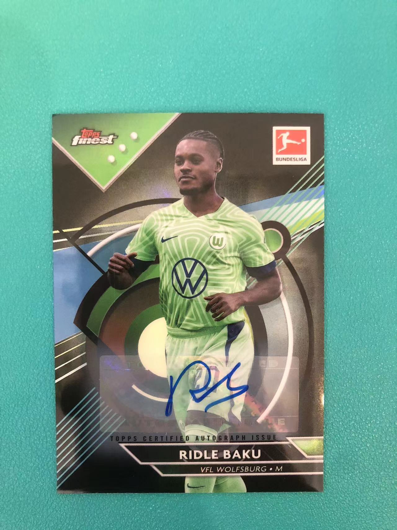 2022-23 Topps 德甲finest Ridle Baku 【千途文化】德甲finest 沃尔夫斯堡 巴库 035/150编 黑折 ...