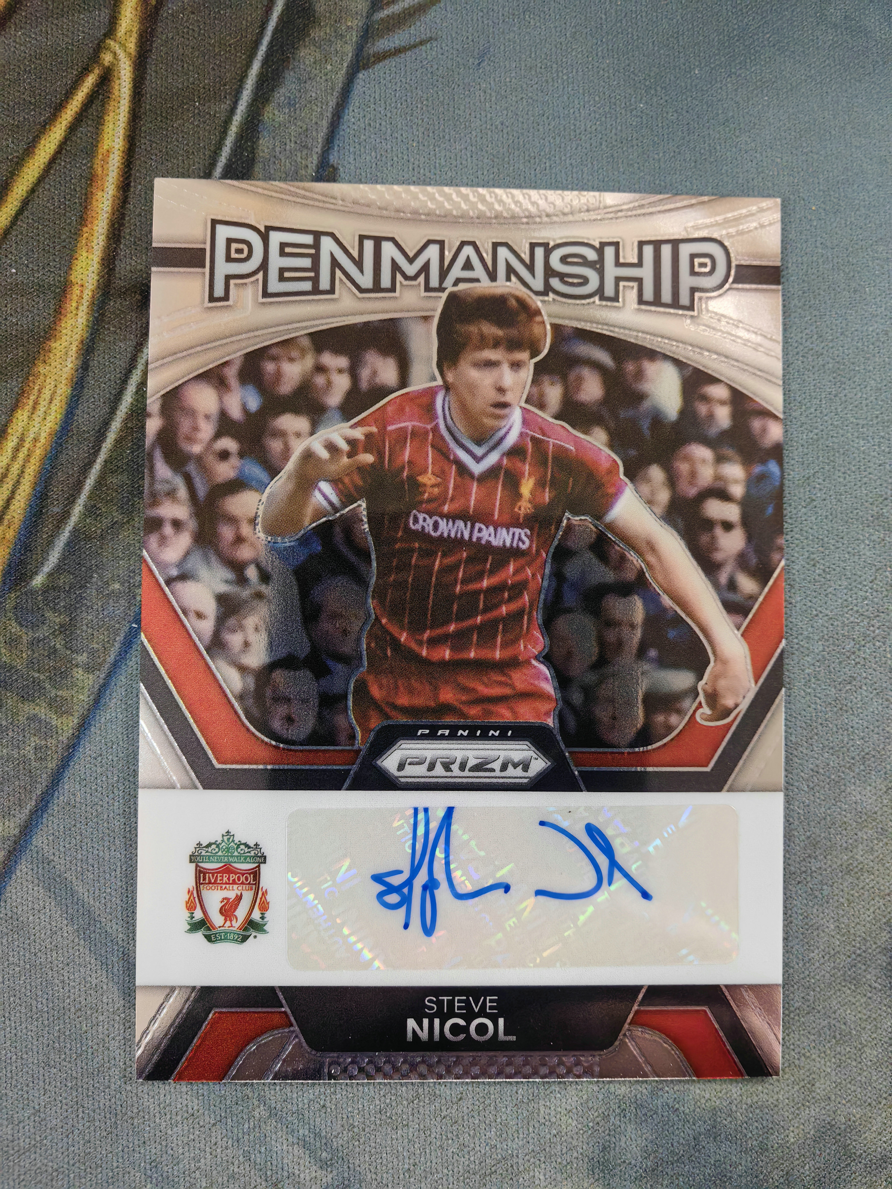 23-24 PRIZM 英超 签名 AUTO STEVE NICOL 史蒂夫·尼科尔 利物浦 足球 (品见大图)《苏州卡通》【1119】 卡淘