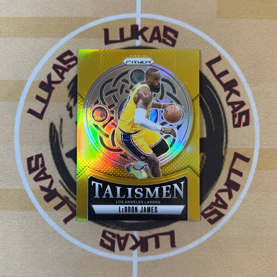 撸卡厮 Lukas 2024-25 Panini Prizm 湖人 小皇帝 勒布朗 詹姆斯 LeBron James talismen 10编 金折 7/10 微瑕如图（za） 卡淘