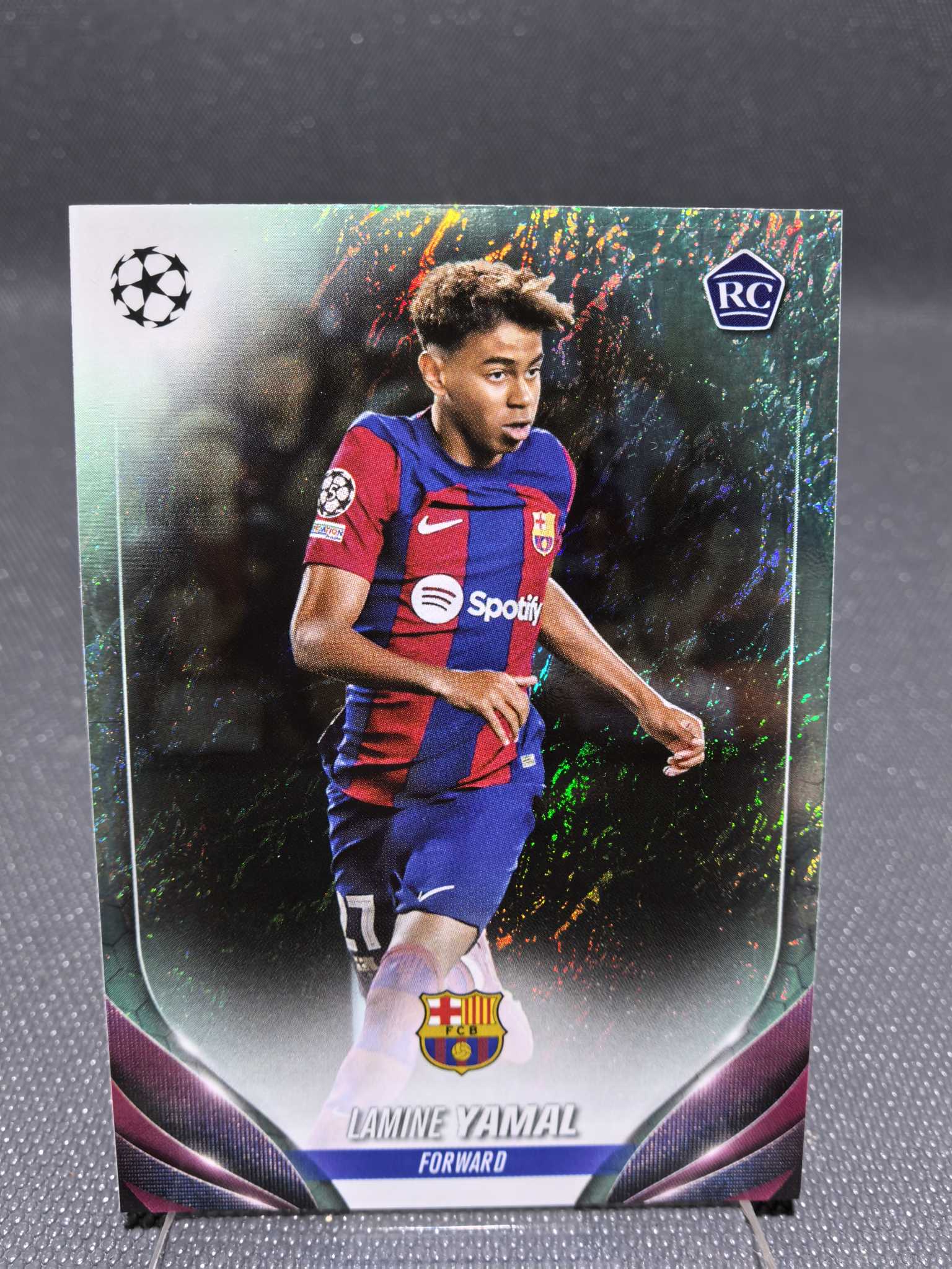 2023-24 Topps UCC Lamine Yamal 欧冠 龙年碧玉 巴塞罗那 新秀RC 亚马尔 base 通行卡品 （拍卖前请看商品 ...