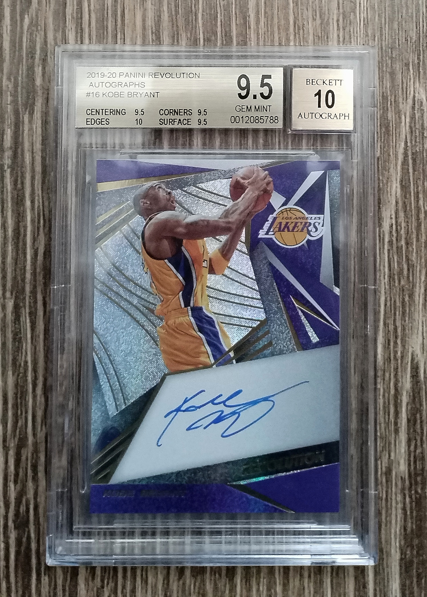 2019-20 Panini Revolution Kobe Bryant 【TK 实名专卖】革命 科比 布莱恩特 AUTO BGS9.5 ...