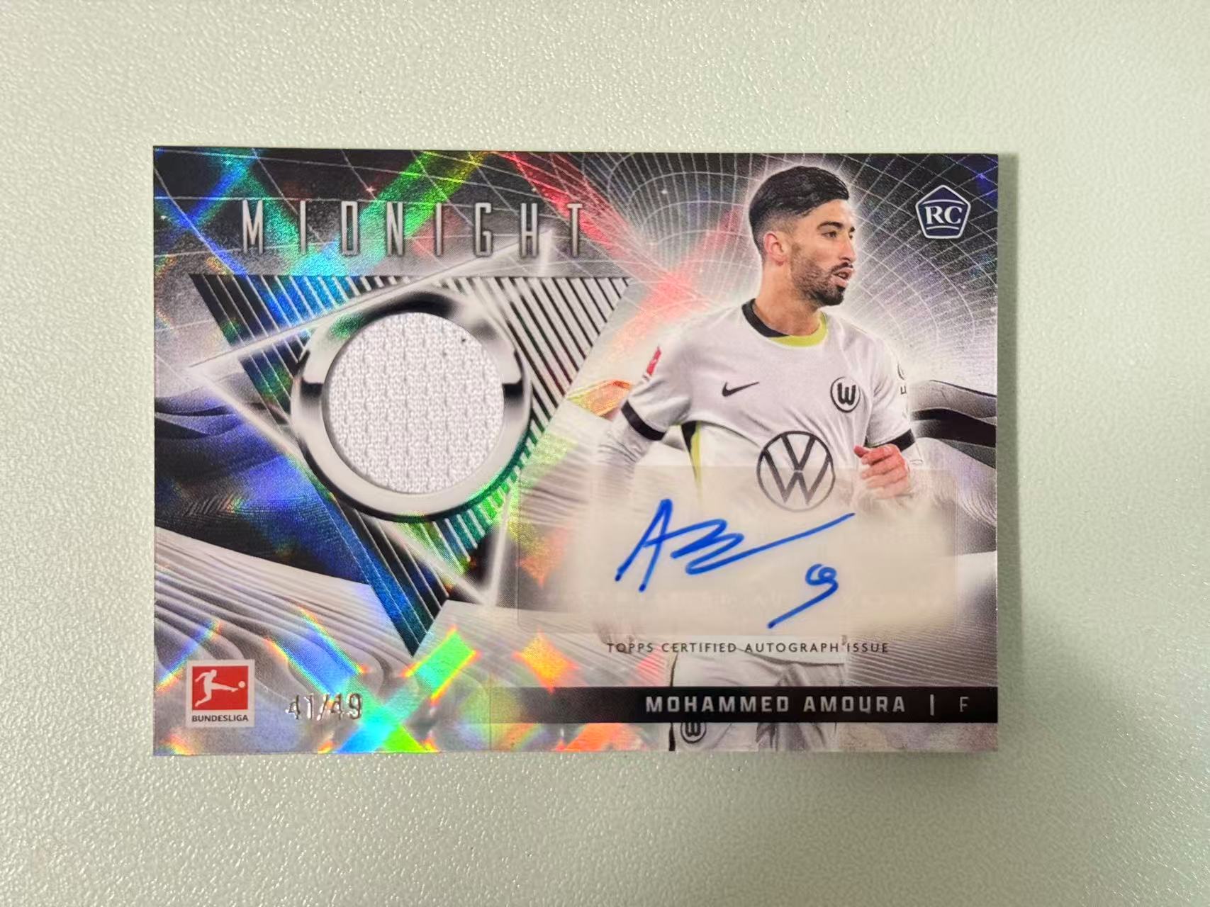 2024-25 Topps MidNight Mohammed Amoura RC 德甲午夜 新秀 阿穆拉 沃尔夫斯堡 41/49编 月光折 ...