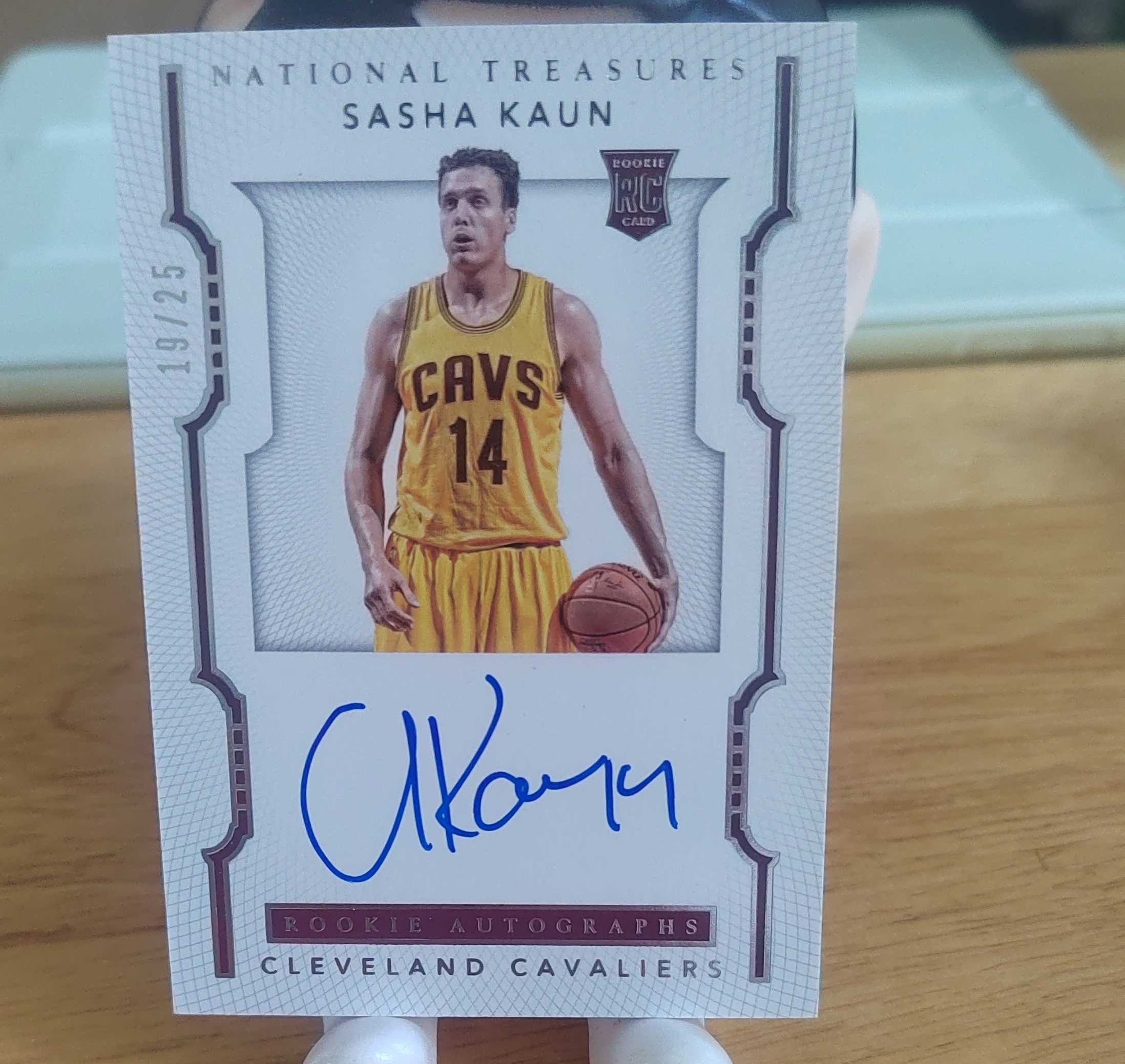 2015-16 Panini National Treasures Sasha Kaun RC 萨沙 考恩 新秀 rc 骑士冠军年成员 25编 ...