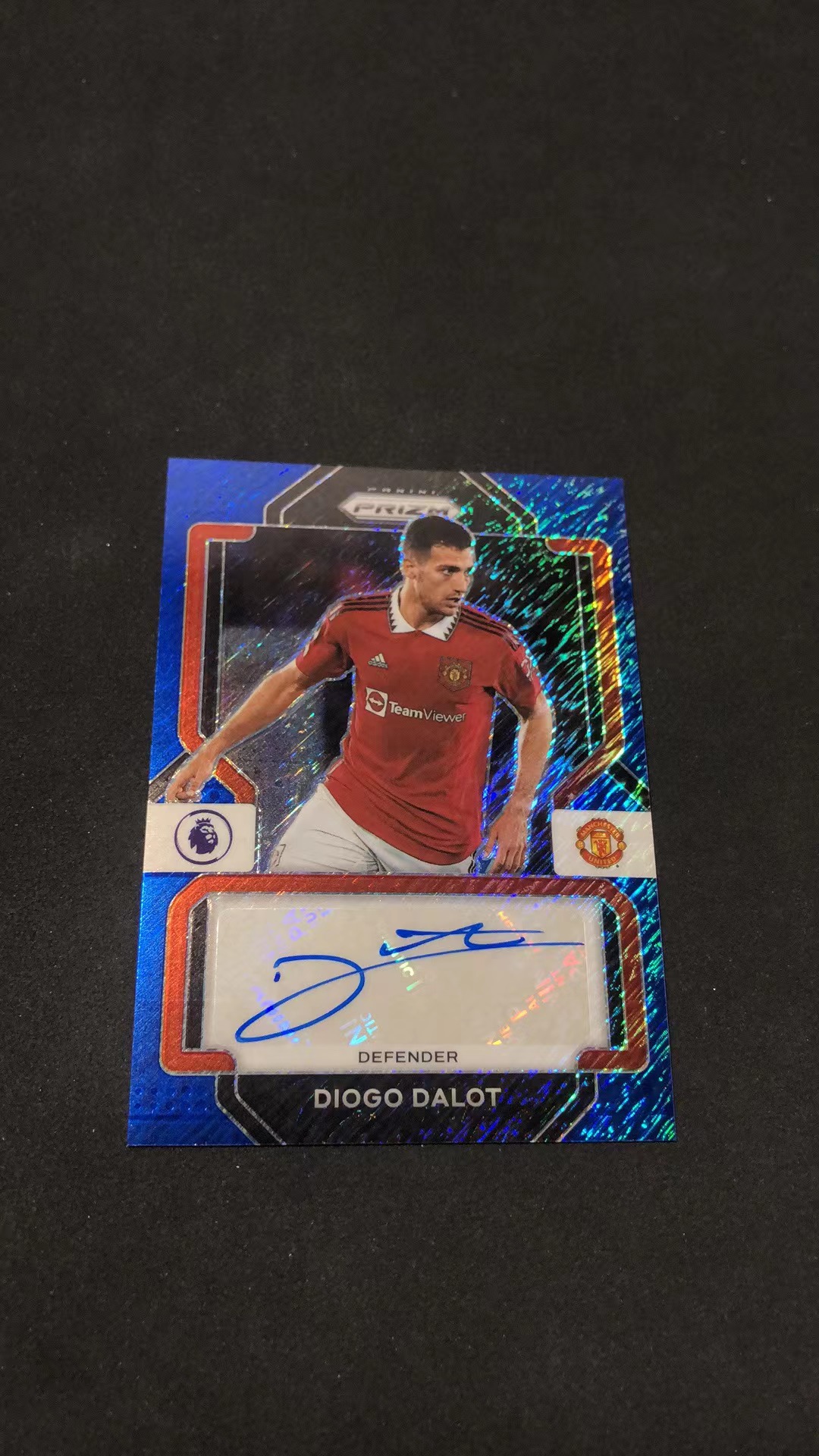 2022-23 Panini Prizm Diogo Dalot 英超PZ 曼联 达洛特 完美签字签名 蓝折 先行独占（梦煜接代卖）（大胡子） 卡淘