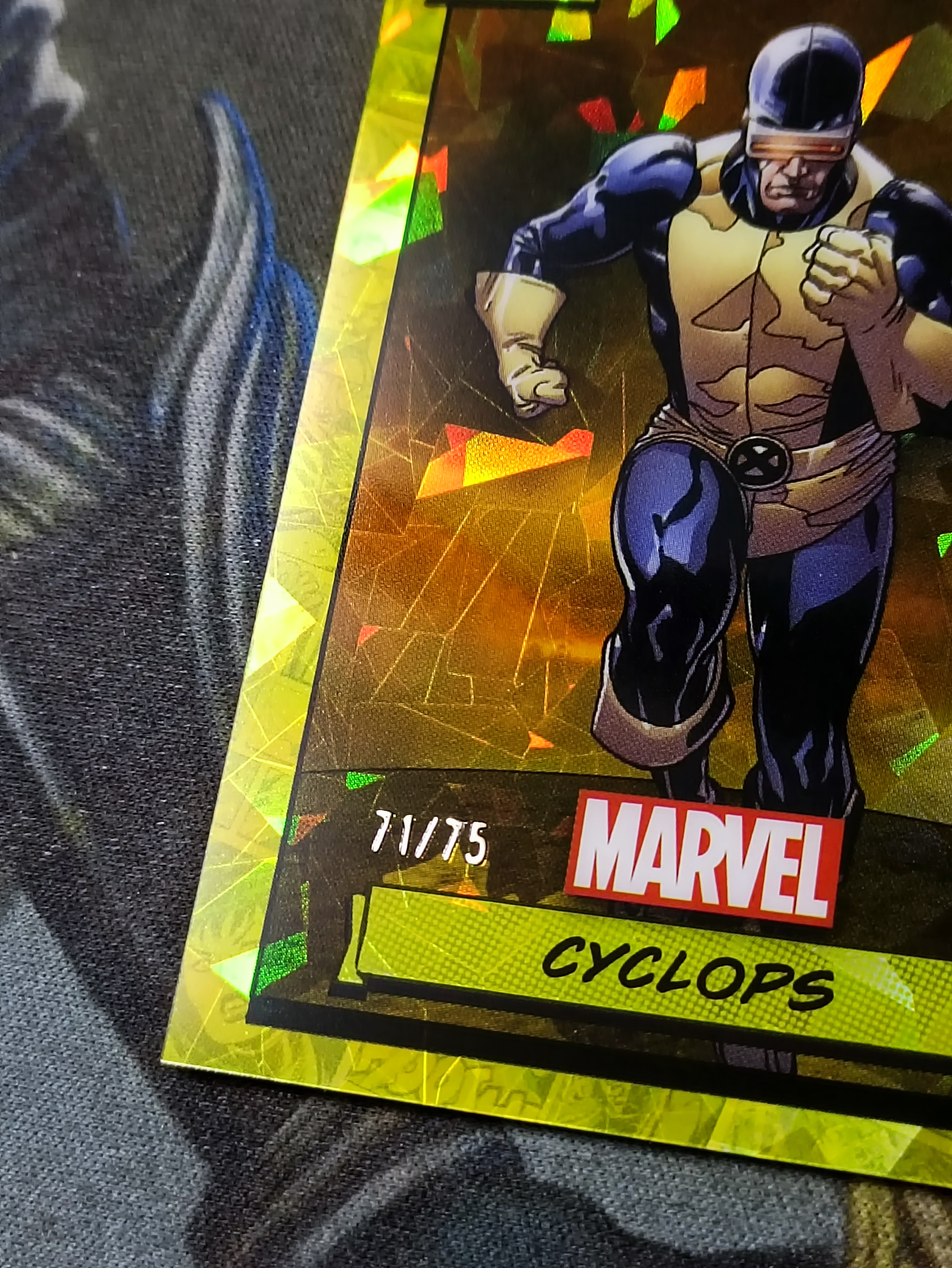 2024 Topps Marvel (MCU) Cyclops 镭射眼 Topps Chrome 限量65/75编 黄碎冰折 漫威 影视(品见 ...