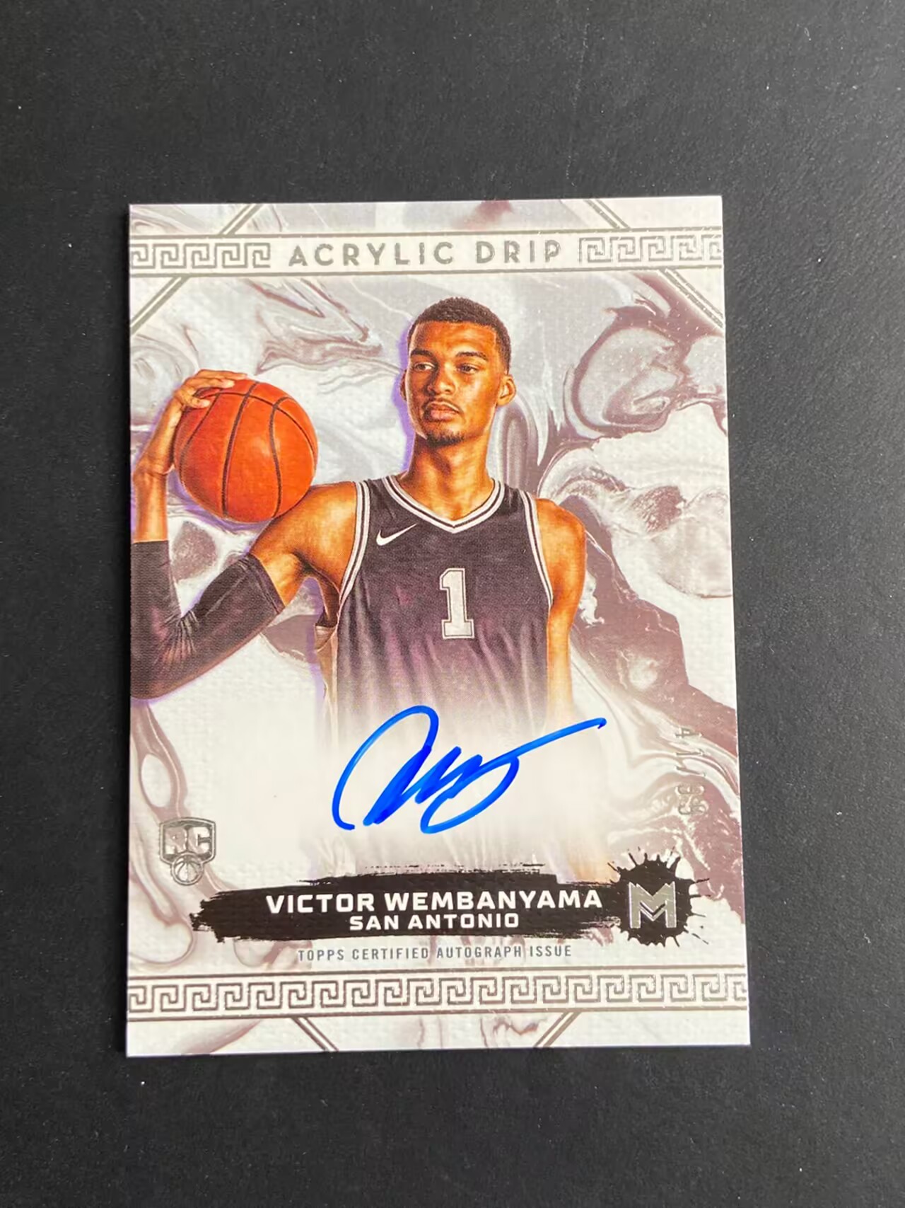 2024 Topps Motif Victor Wembanyama RC 【肥猫代卖】K01X 马刺 新秀 文班亚马 Acrylic ...