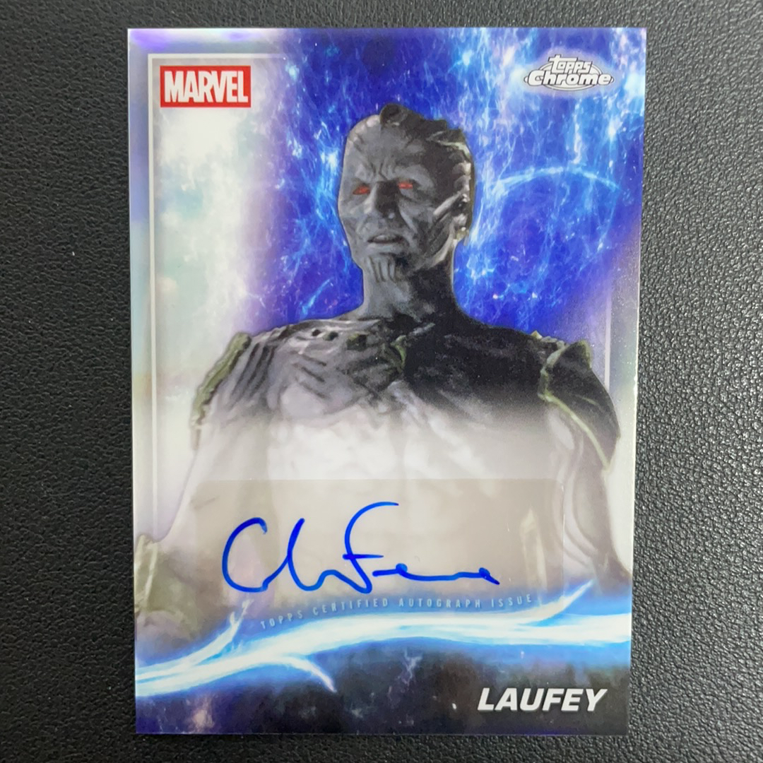 【大满拆】（ydd）2025 Topps Marvel (MCU) Chrome 漫威影视周年 劳菲 laufey 签字 银折 超大比例 卡品 ...