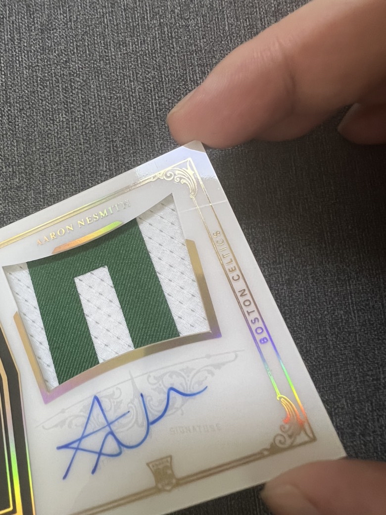 2020-21 Panini National Treasures Aaron Nesmith RC 国宝 步行者 阿龙 内史密斯 新秀 镜面 patch 签字 卡签 限量/10 右边瑕疵如图 卡淘