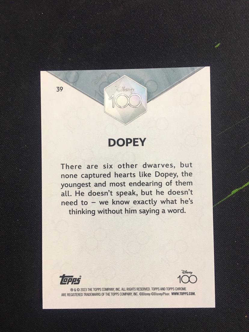 2023 Topps Disney dopey 「麦兜兜」元年 迪士尼100周年 白雪公主 多比 299编 紫折 徐聪 卡淘