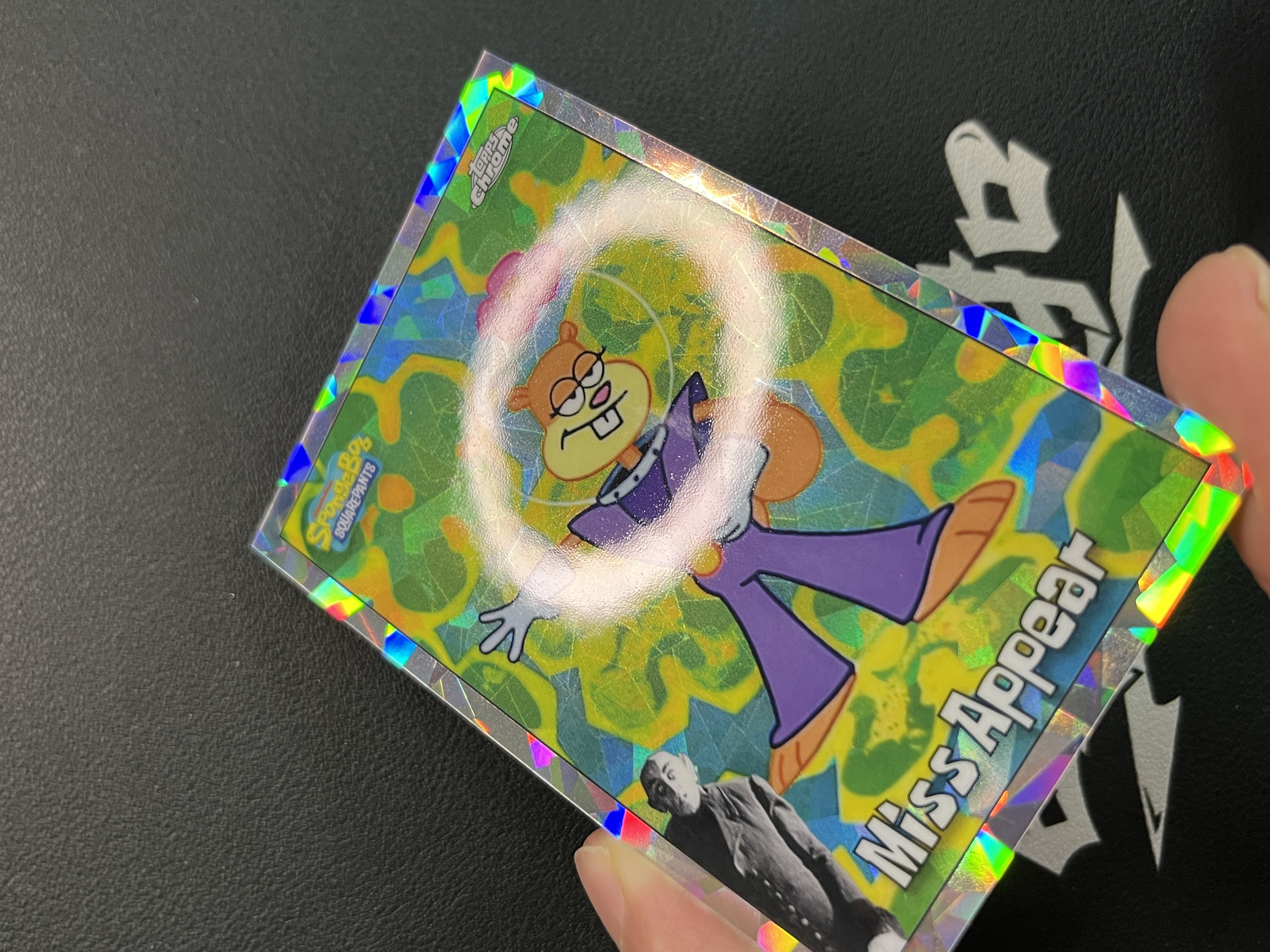 2025 Topps Chrome SpongeBob 25周年 Miss Appear 松鼠珊迪 海绵宝宝 碎冰折 收藏必备 瑕疵如图【战斧 ...