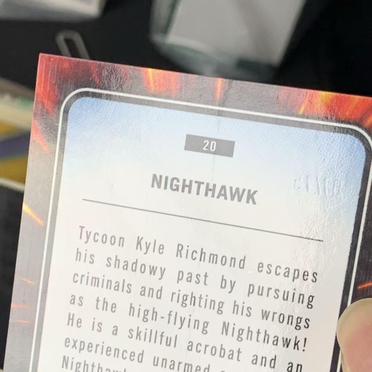 2024-25 Topps Chrome Nighthawk 漫威 TC 夜莺 70/75编 紫shimmer折 复仇者联盟 微瑕如图 收藏 ...