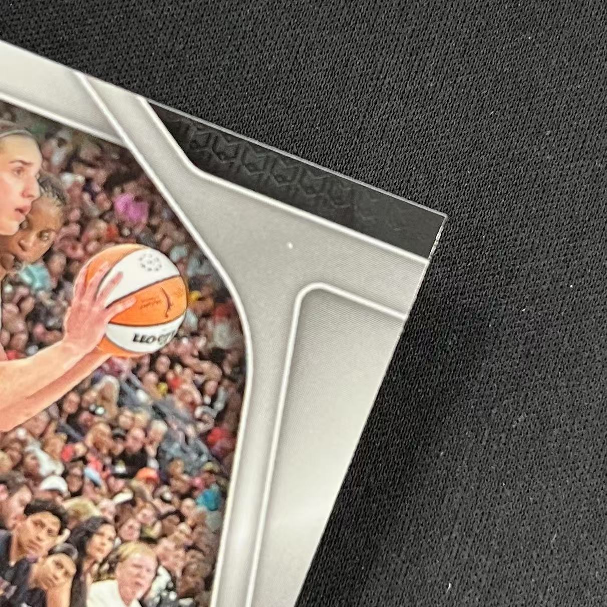 【长安代卖 截标预付80%】2024 Panini WNBA Prizm Caitlin Clark 印第安纳狂热 新秀RC 凯特琳克拉克 正新秀base 第九张 微瑕看大图【CA106】（L ...