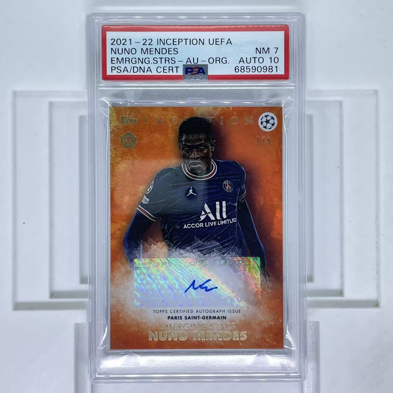 E+ 2021-22 Topps Inception Nuno Mendes RC 努诺 门德斯 新秀 大巴黎 巴黎圣日尔曼 葡萄牙 1/5编 ...