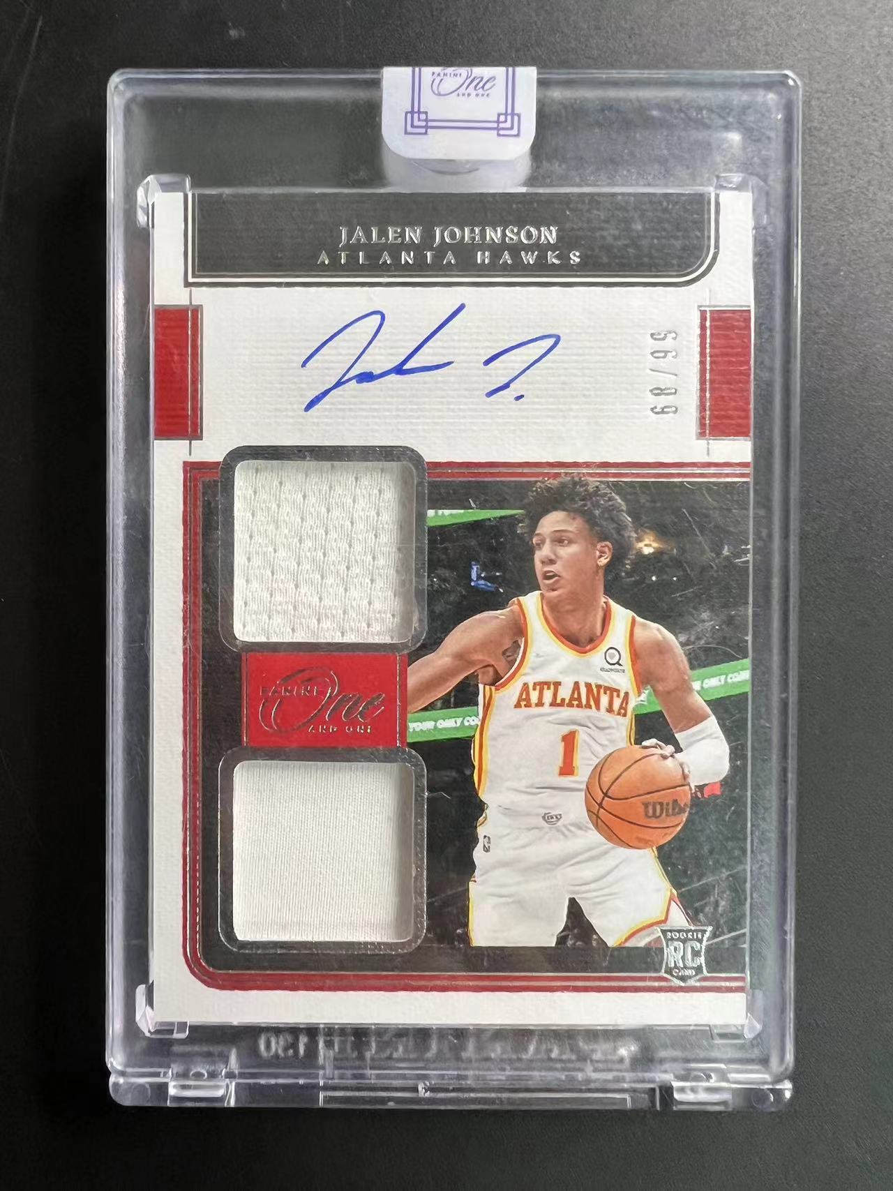 2021-22 Panini One and One Jalen Johnson RC 【肥猫代卖】Z07B OAO 老鹰 新秀 杰伦约翰逊 99编 签字 卡签 双窗球衣 RJA 原封砖 收藏 ...