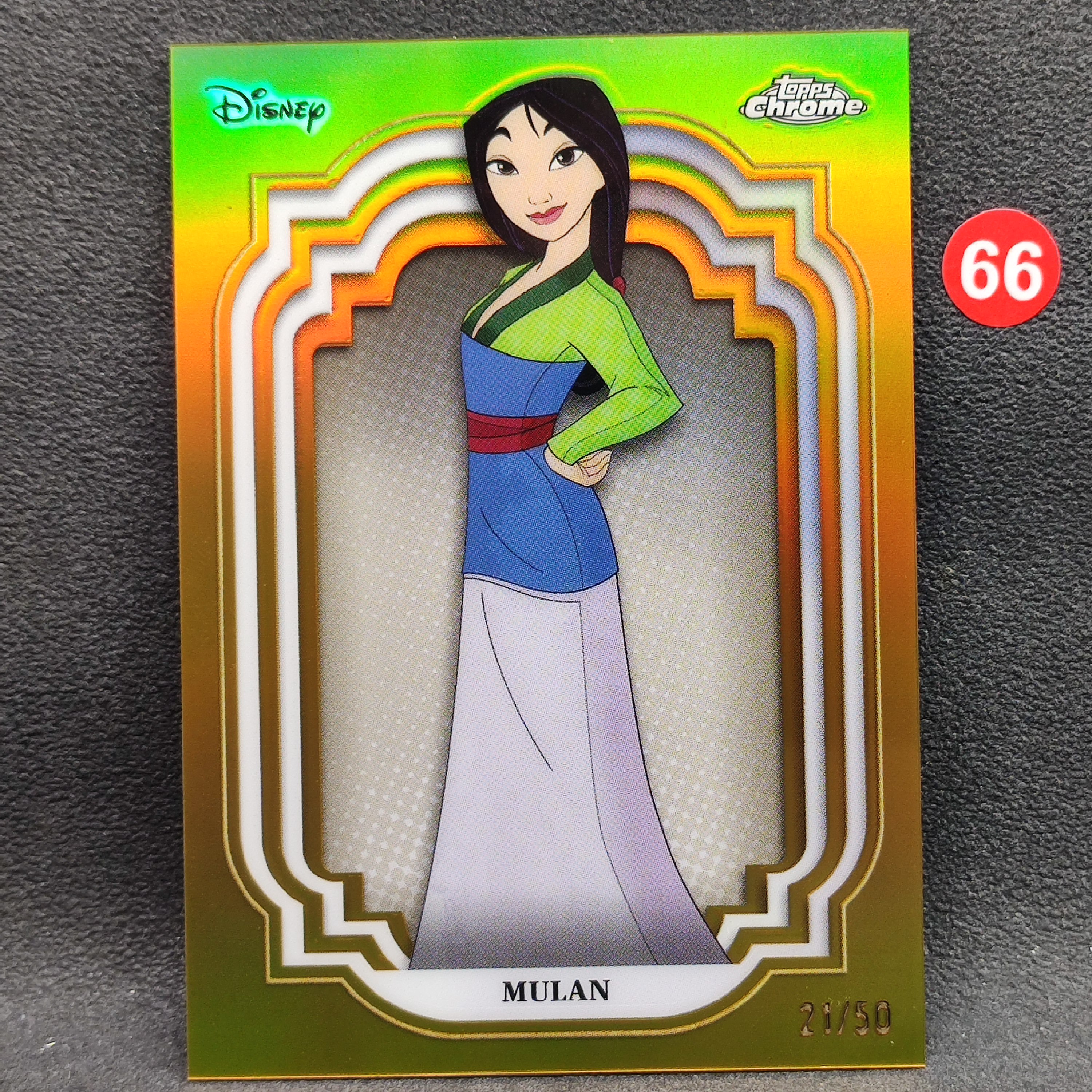 【大腿代卖精品】Mulan 木兰 花木兰 2024 Topps Chrome Disney 迪士尼 /50编带编限量 金折折射/瑕疵见详图 ...