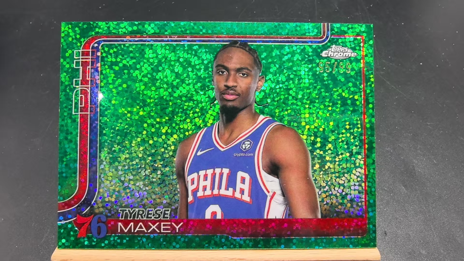 2025 Topps Chrome Tyrese Maxey 【EC】 TC 76人 泰雷塞 马克西 折射 绿碎点折 95/99编 变化版 泽 ...