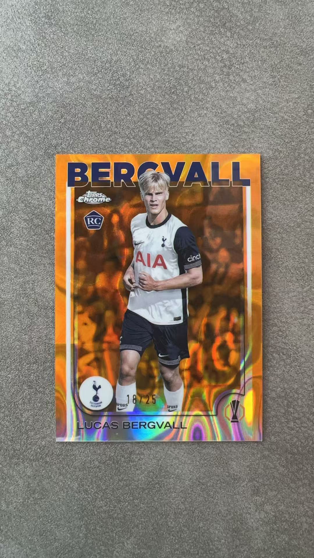688【330球星卡实体店代卖】2025 Topps chrome 贝里瓦尔 Lucas Bergvall 热刺 新秀RC 橙熔岩 18/25 ...