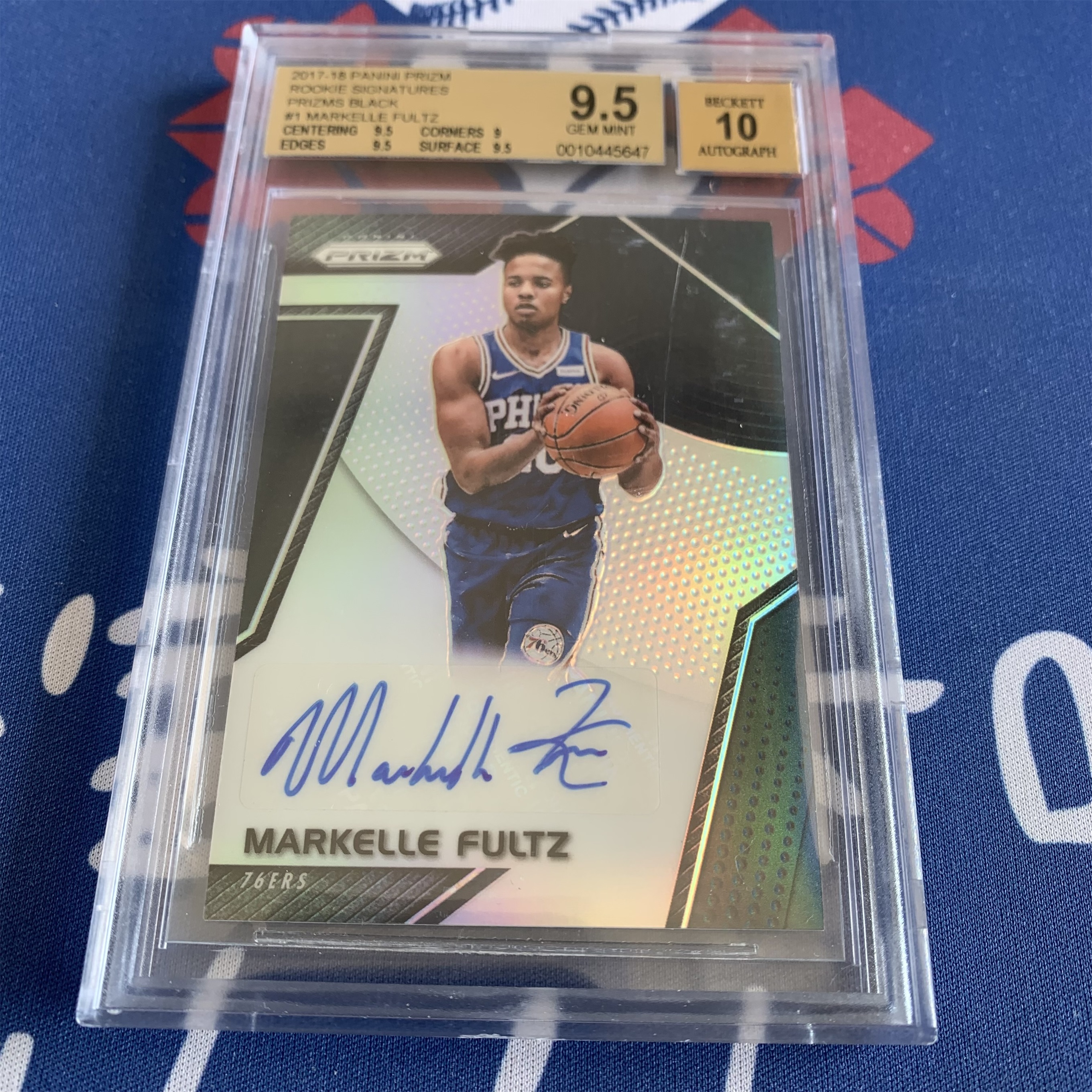 2017-18 Panini Prizm Markelle Fultz 【海宝】76人 新秀RC 富尔茨 富儿子 1/1编 1of1 一编一 黑折 稀有全签 签字卡 BGS金标9.5/10分 ...