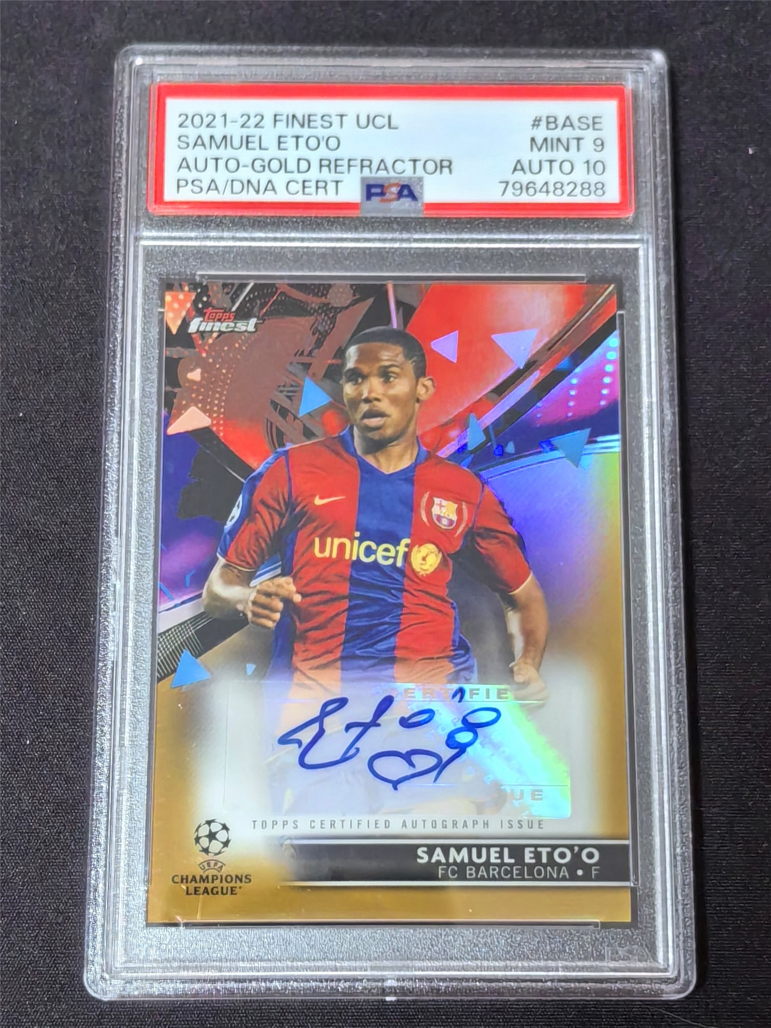 2021-22 Topps Finest samuel eto'o 【麦考拍卖】m 埃托奥 巴萨 限量/50编 金折射 签字卡签名 PSA评级 ...