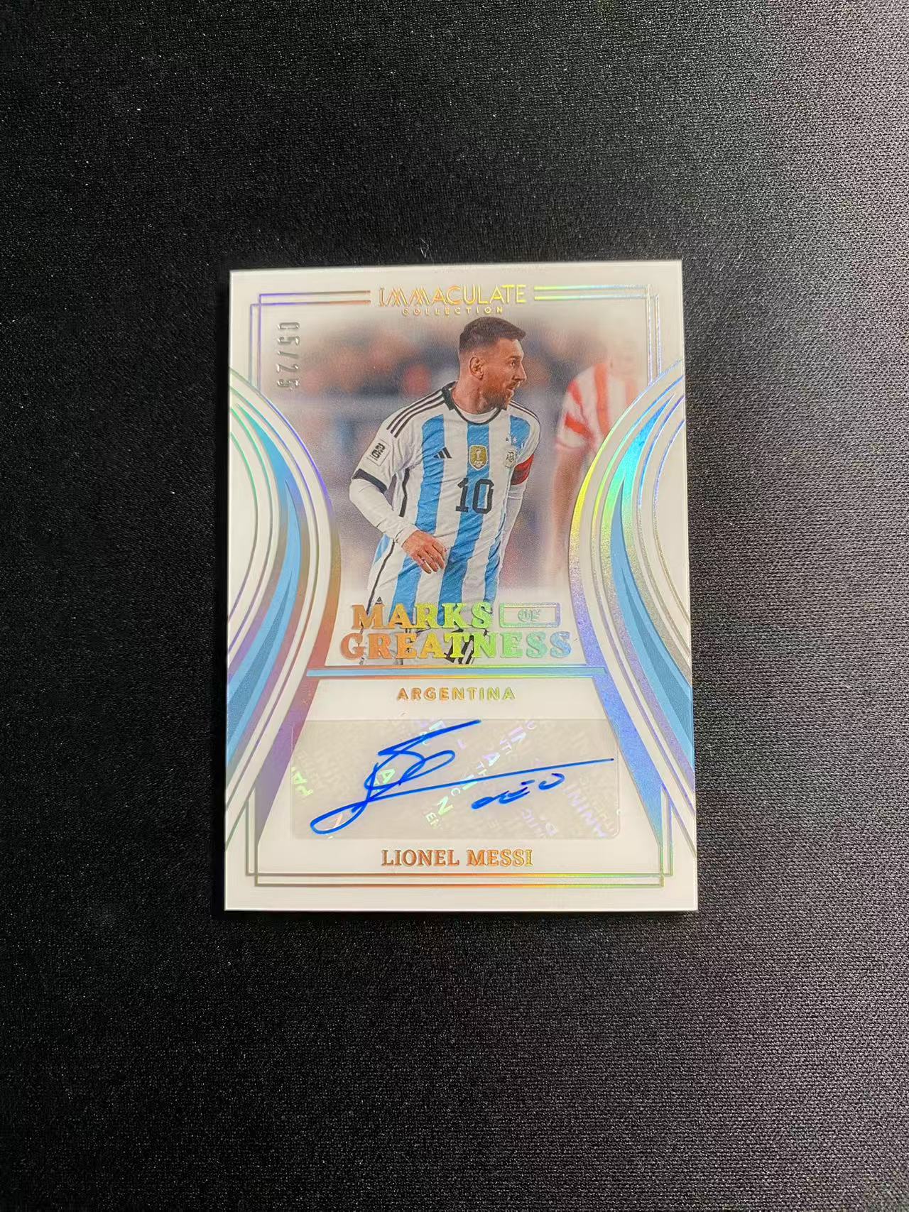 【大四喜拍卖】2024 Panini Immaculate爱咪咪 Lionel Messi 梅西 5/25编 签字签名 伟大印记单一平行 系列 ...