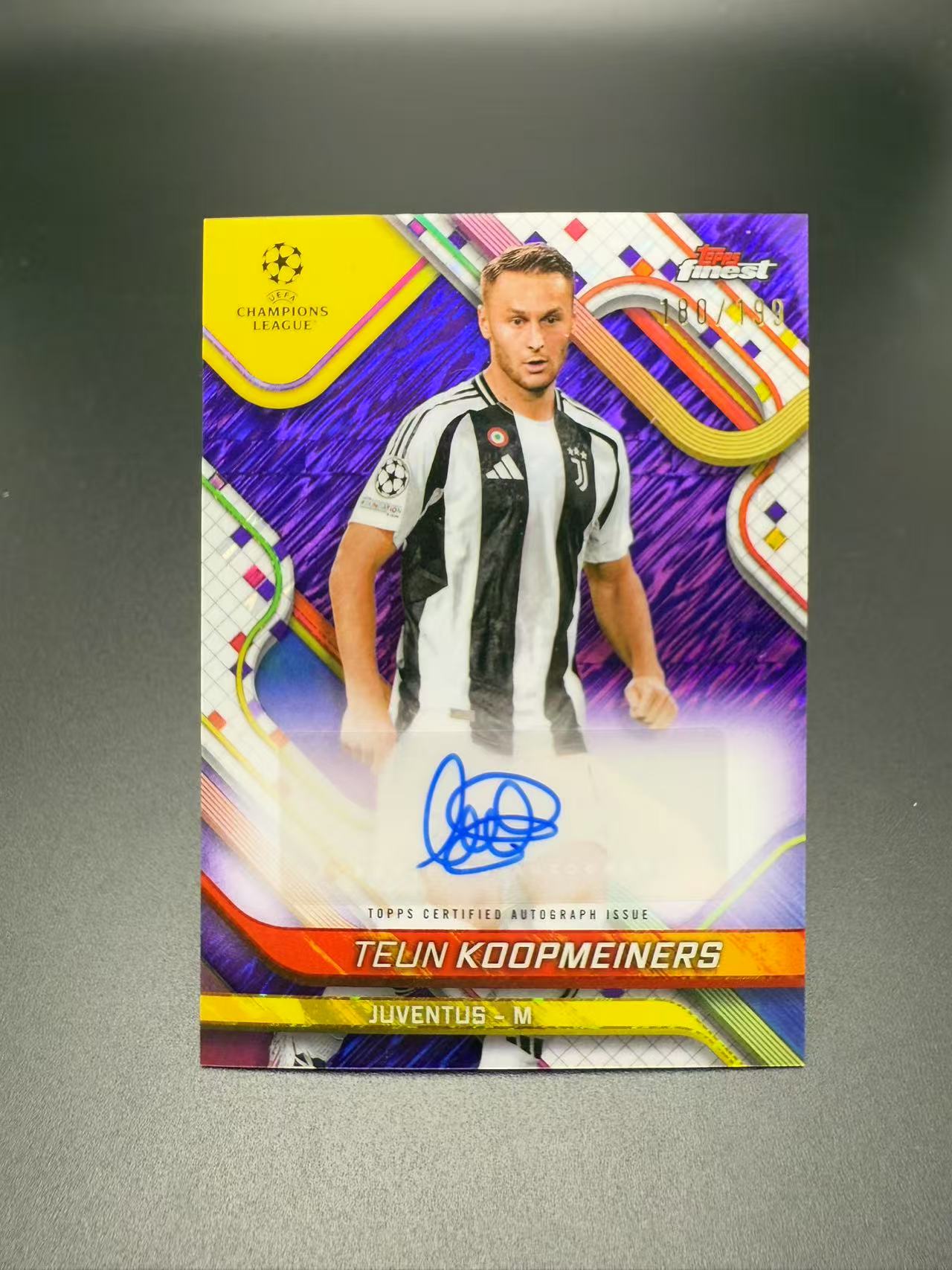 2025 Topps Finest Teun Koopmeiners 【湖水蓝拍卖】库普梅纳斯 尤文图斯 欧战 欧冠 紫微光折 签字 199编 ...