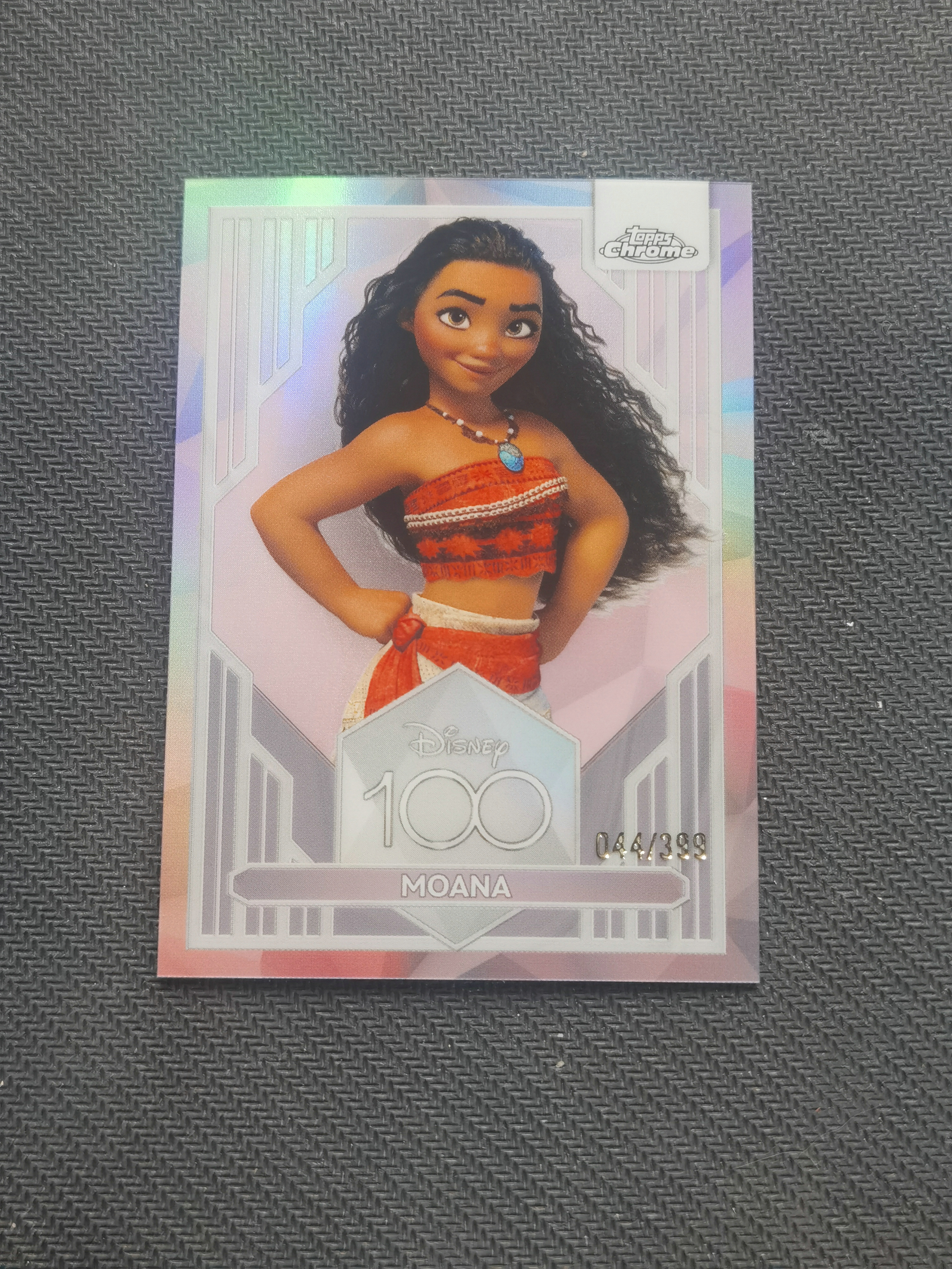 2023 Topps Chrome Disney Moana 【MOKA魔卡球星卡】迪士尼100周年 海洋奇缘 莫阿娜公主 粉折 折射 44/ ...