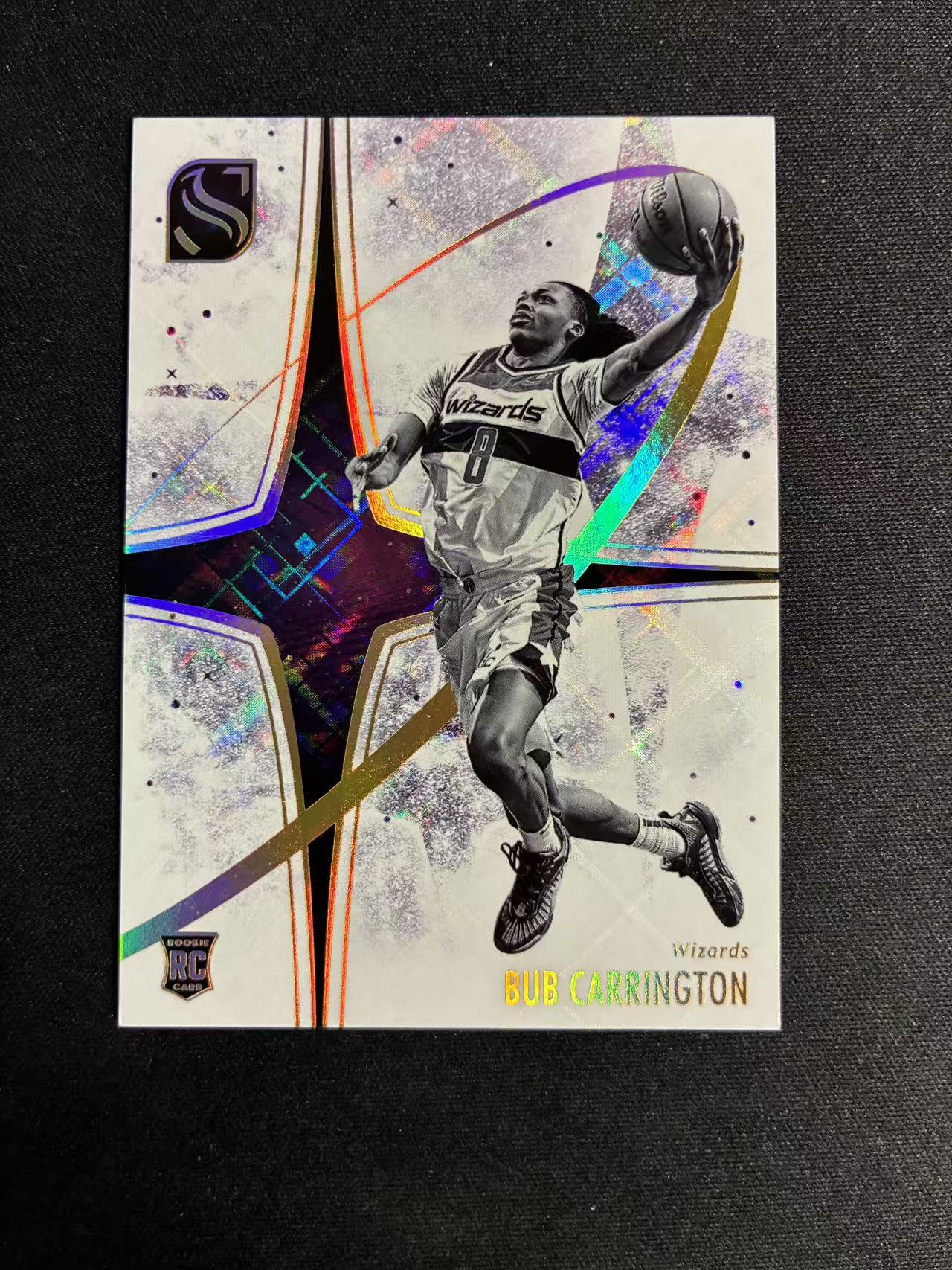 2024-25 Panini Silhouette Bob Carrington 剪影 奇才 新秀 卡灵顿 卡林顿 大比例 折射 White ...